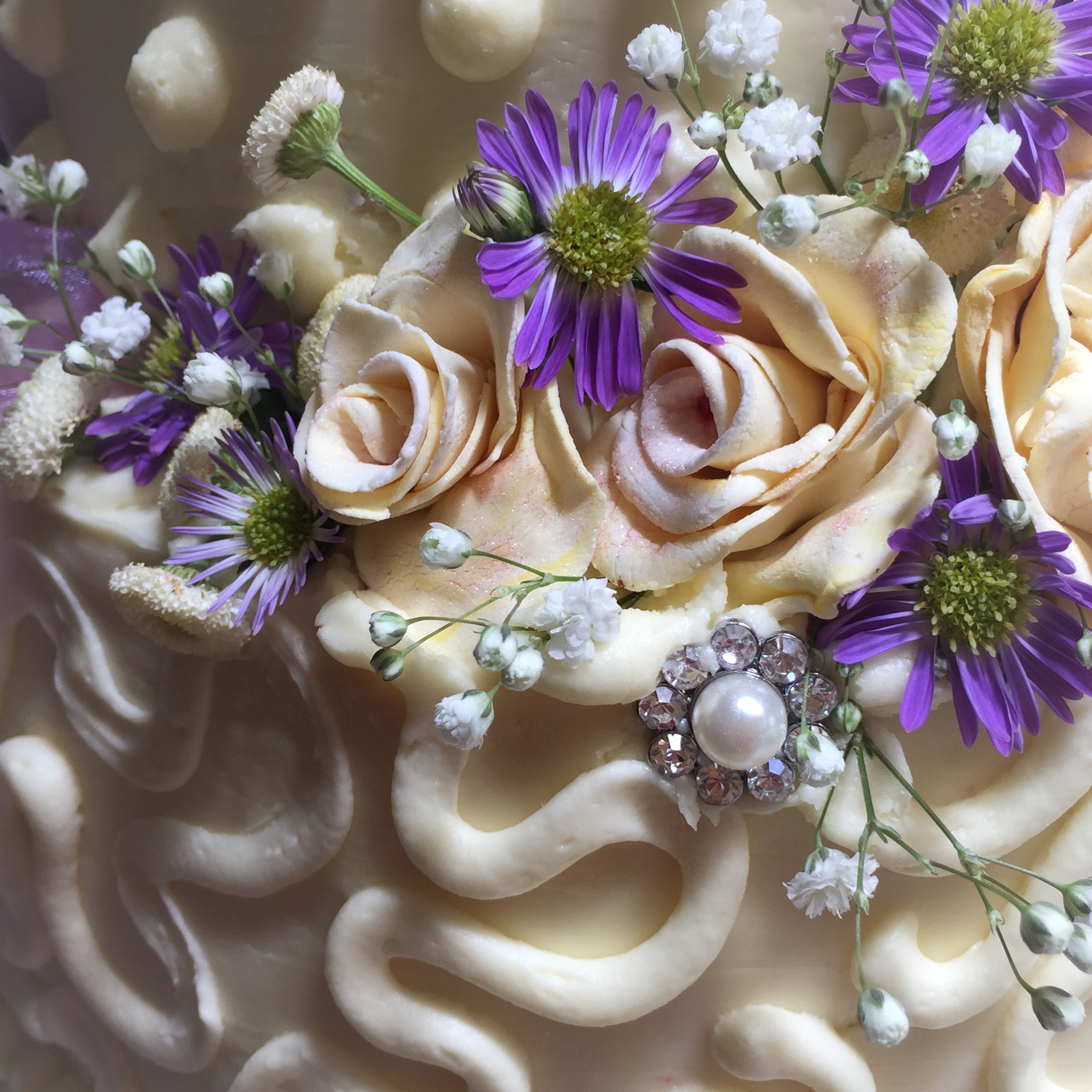 Trevor and Haley’s Wedding Cake – It's a T-Sweets day!