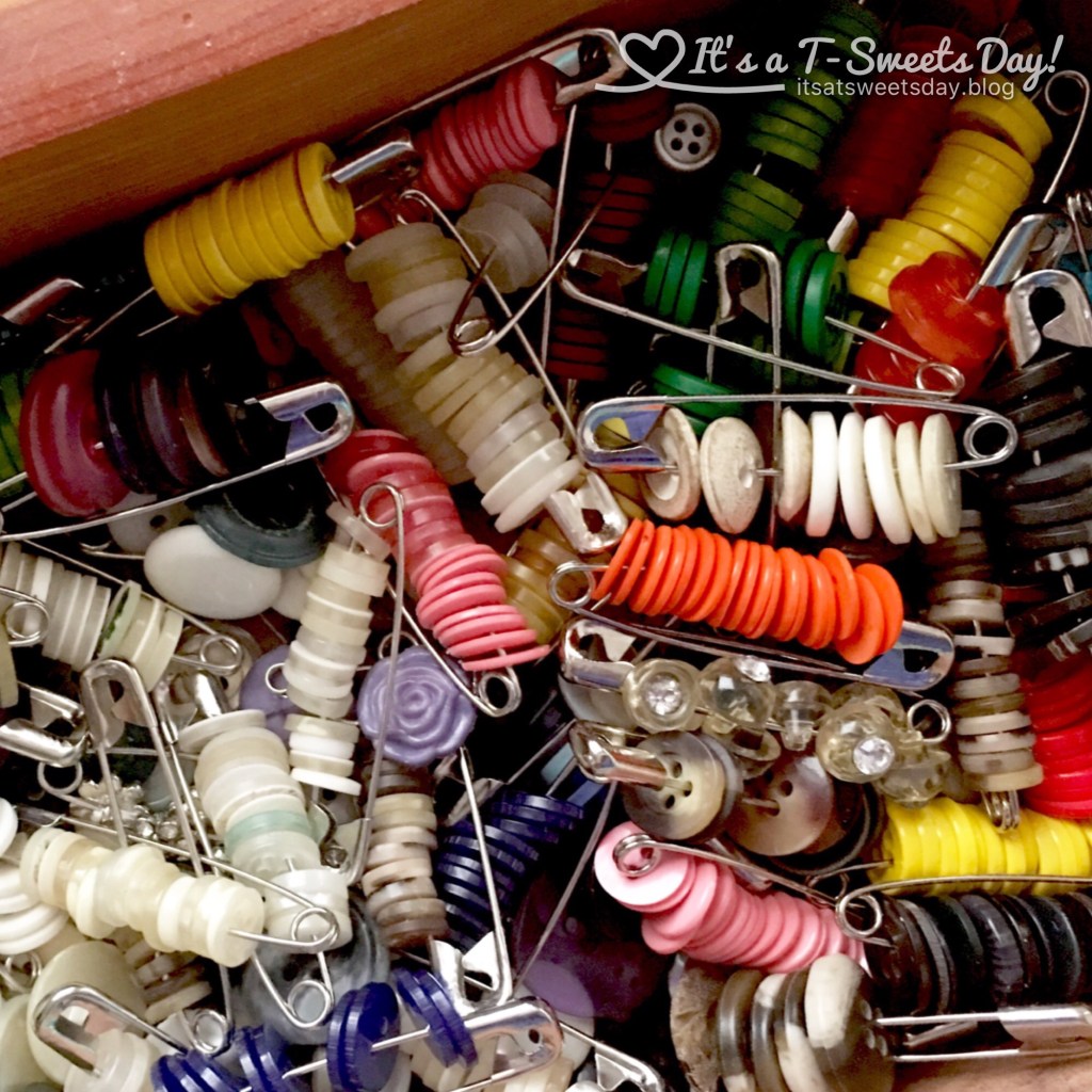 Totally Tipster- How to Organize a Button Box – It's a T-Sweets day!