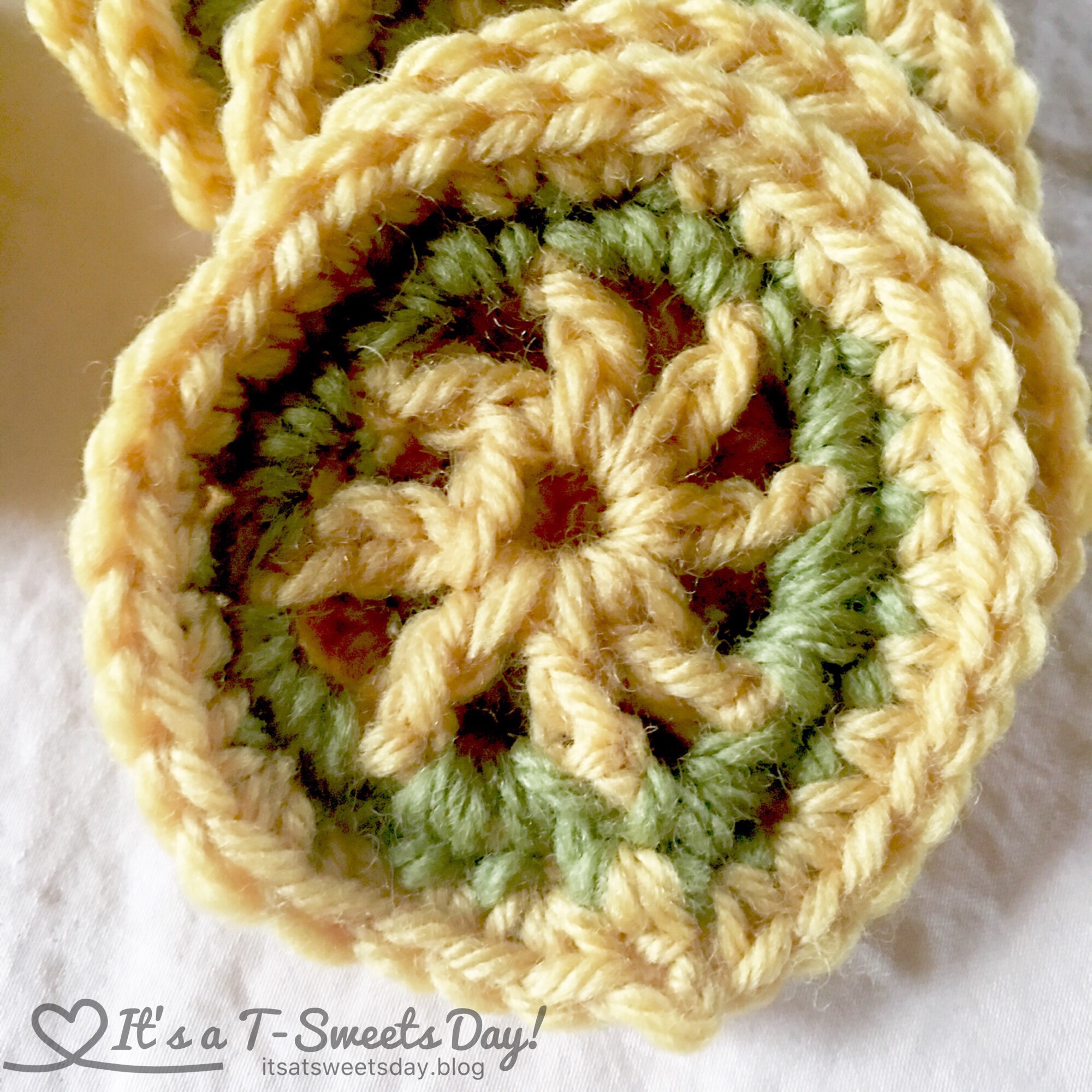 Crocheted Persian Tiles – It's a T-Sweets day!